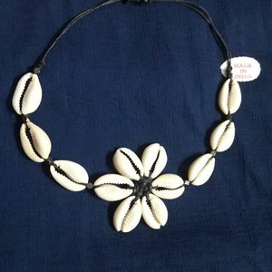 Handmade Beautiful Natural Shell, Kodi Flower Design Comfortable ...