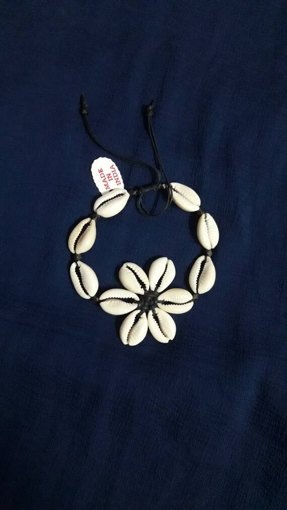 Handmade Beautiful Natural Shell Kodi Flower Design | Etsy