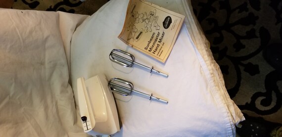 Vintage Waring Model 11HM11 Hand Mixer - Etsy