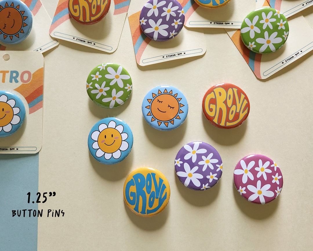 Retro 70s Aesthetic Small Button Pins | 1.25" | Groovy, Daisies, Sun ...
