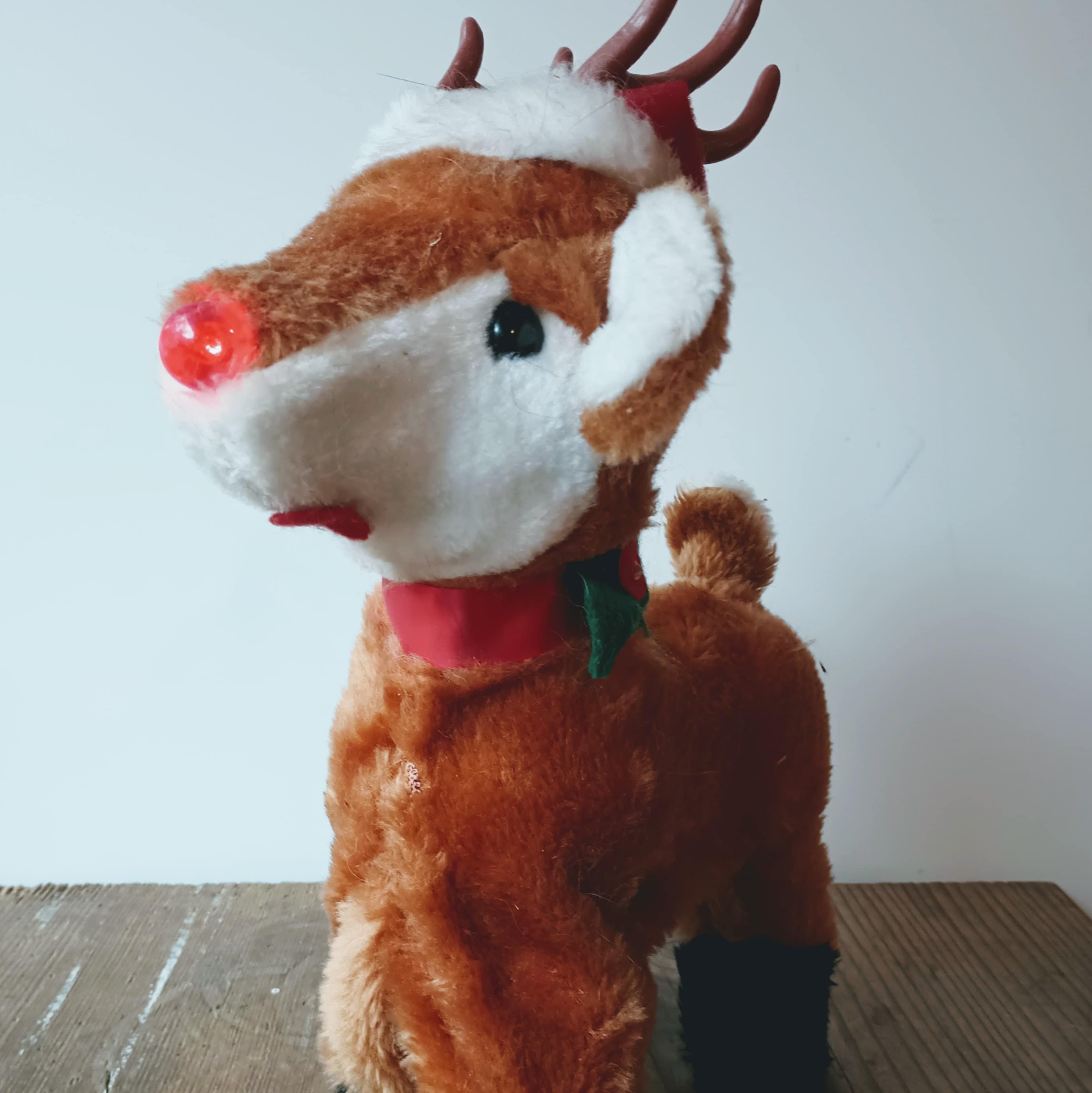 Vintage Musical Rudolph Reindeer With Blinking Nose - Etsy UK