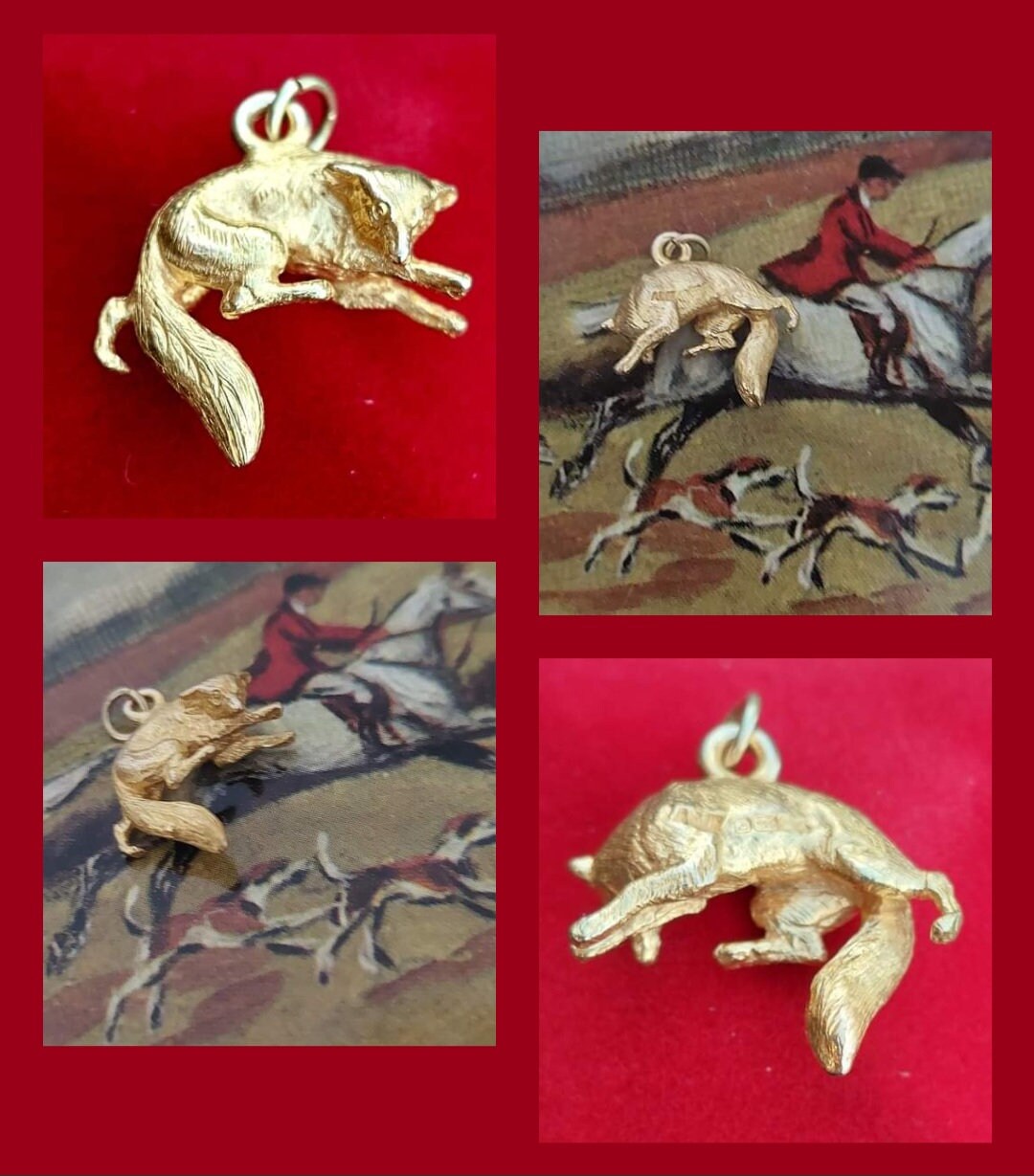 A Solid Gold Fox Pendant or Charm. Three Dimensional 9ct Running Fox ...