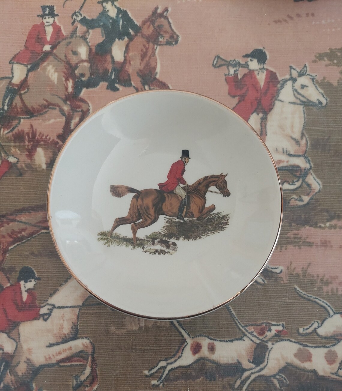 A Set of Trinket Dishes or Pin Trays of Hunting Interest. Featuring ...