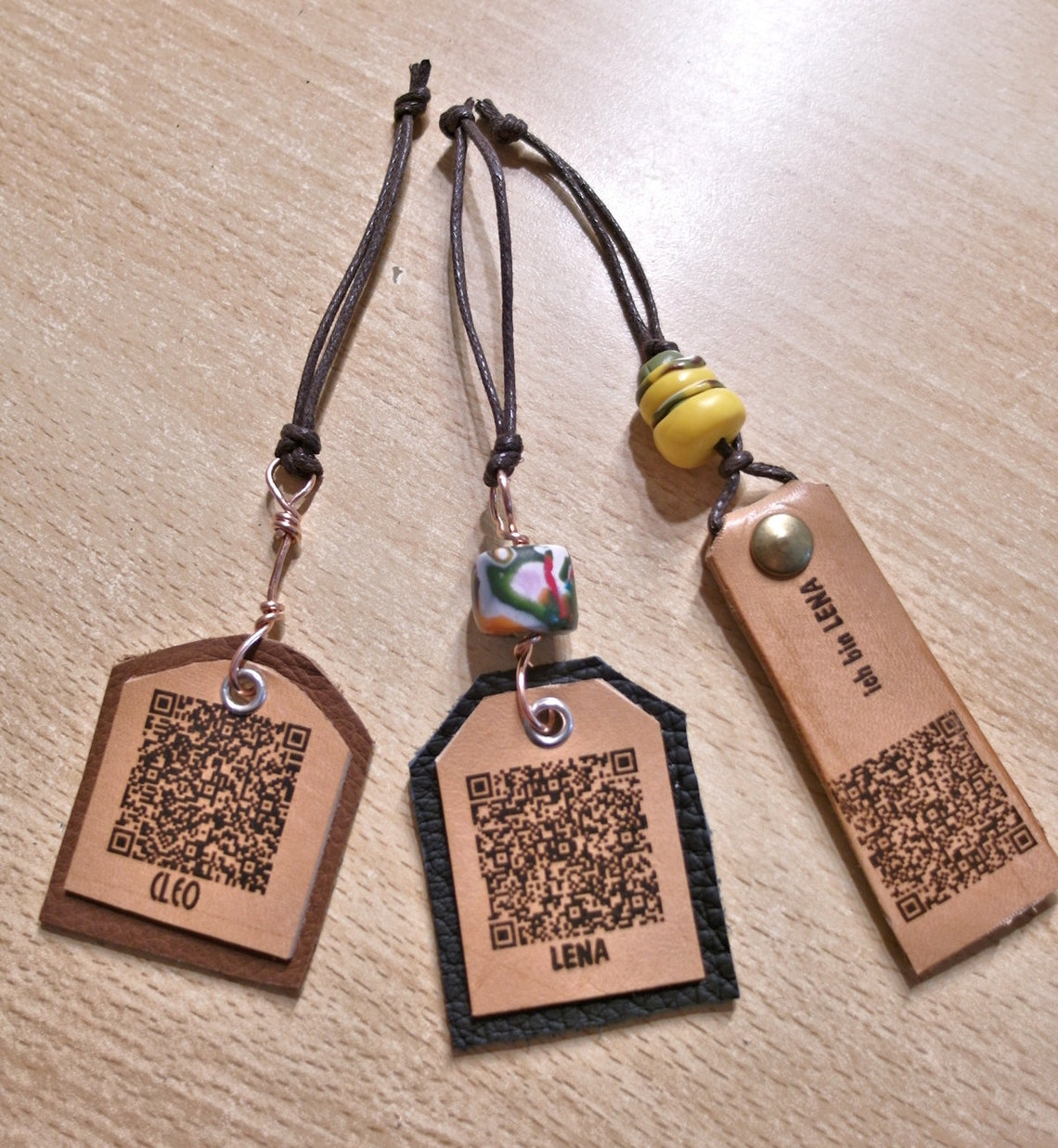 SOS QR-code anhänger für Hunde oder Kinder - Etsy.de