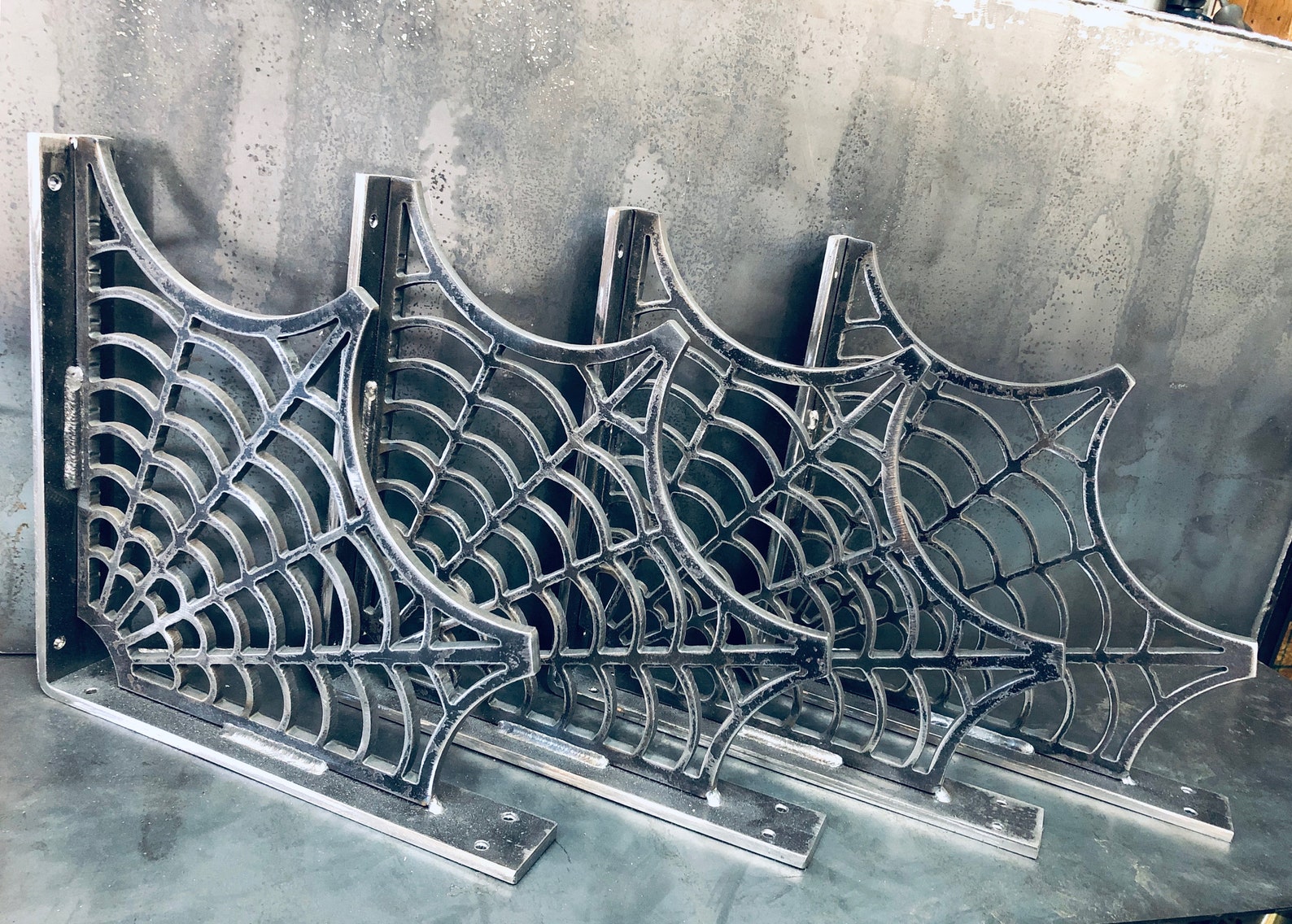 Spider Web Shelf Brackets 8" - Etsy Canada