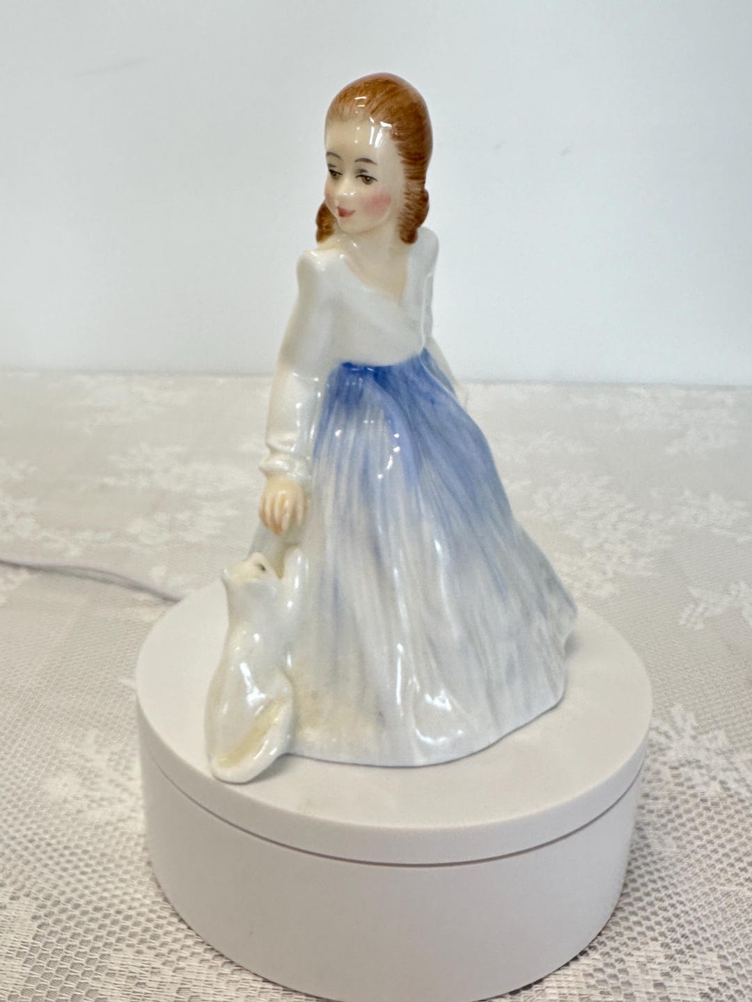 Royal Doulton Figurine _ ANDREA HN 3058 - Etsy