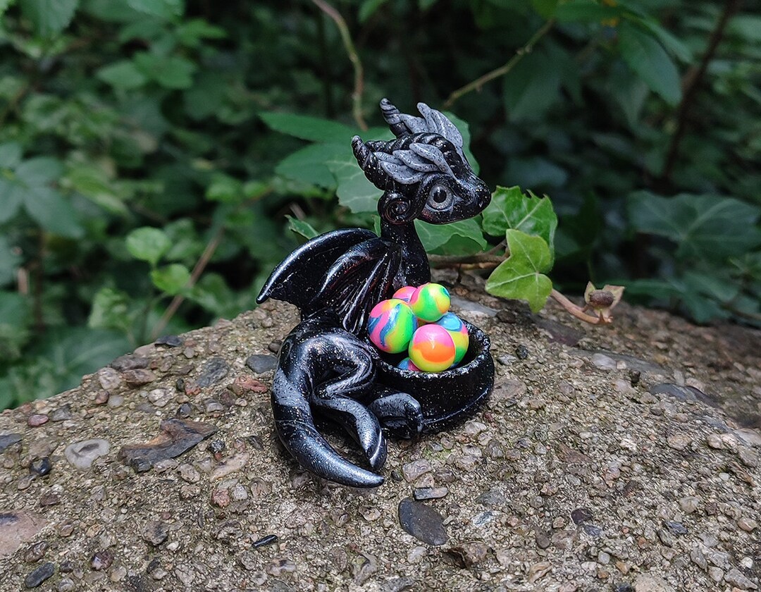 Polymer Clay Dragon DND Dice Holder - Etsy