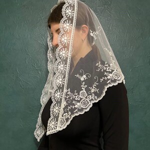 Ivory Lace Chapel Veil Mantilla - Catholic Mass Head Covering - Etsy