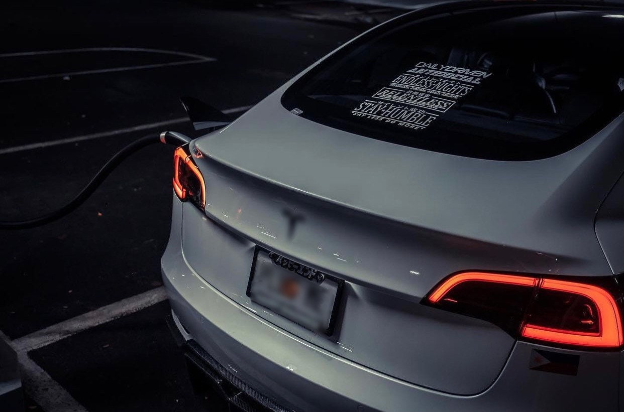 Never Satisfied pursuit of Greatness Japanese Decal Sticker - Etsy