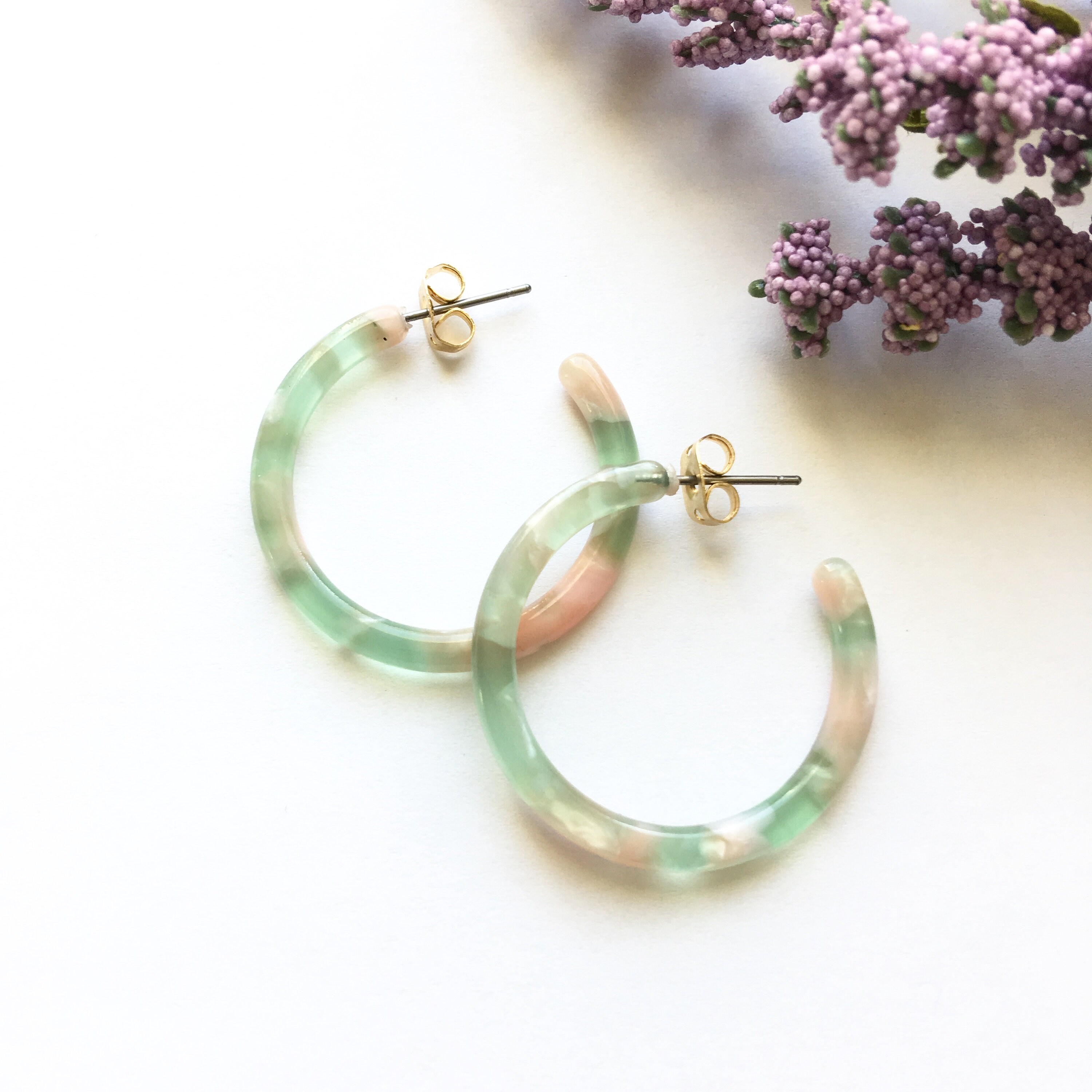 Brea Green Peach Tortoise Hoop Earrings, Tortoise Shell Hoop Earrings ...