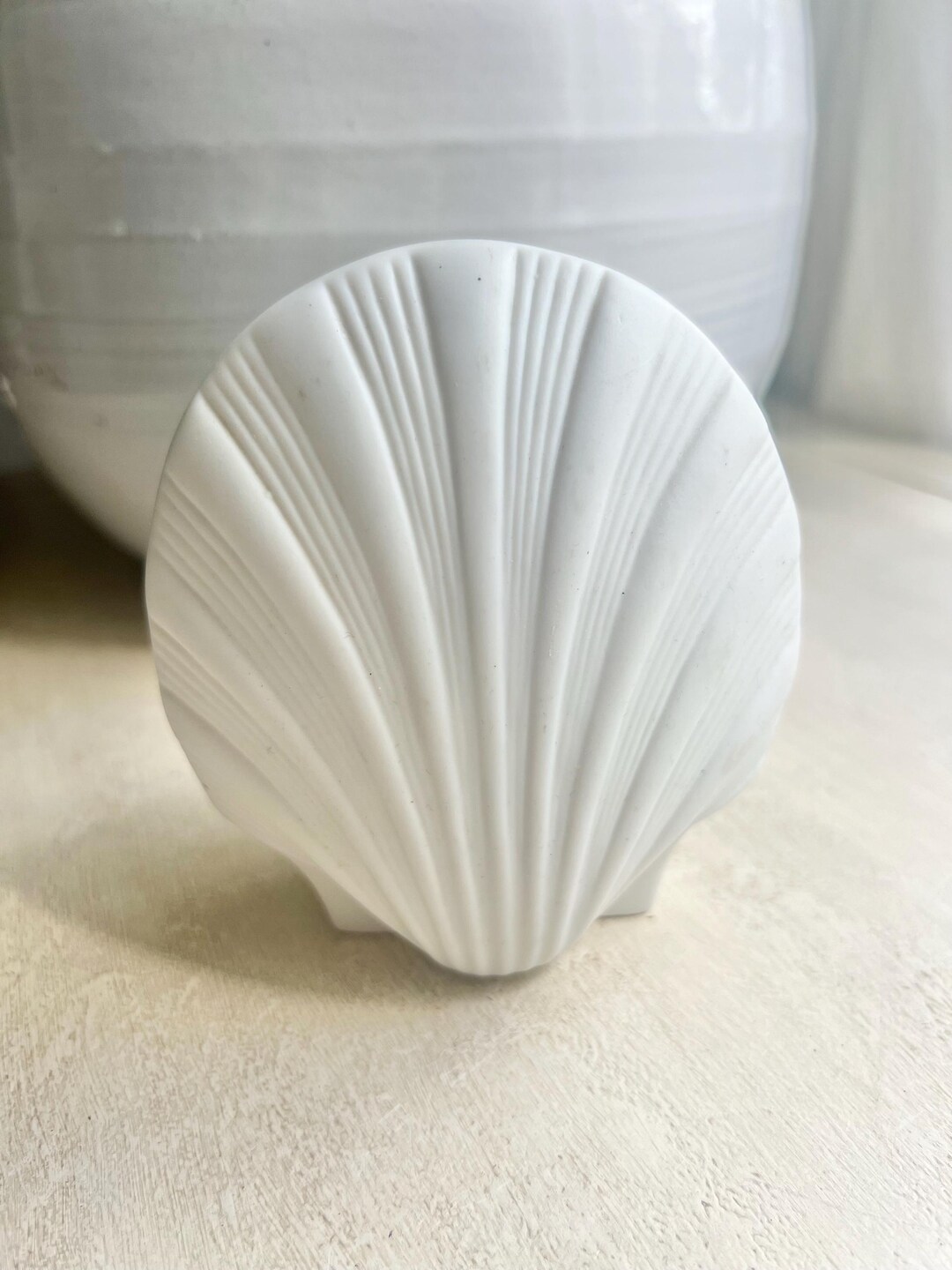 Vintage White Shell Vase / Clam Shell Coastal Vase / Pocket Vase ...