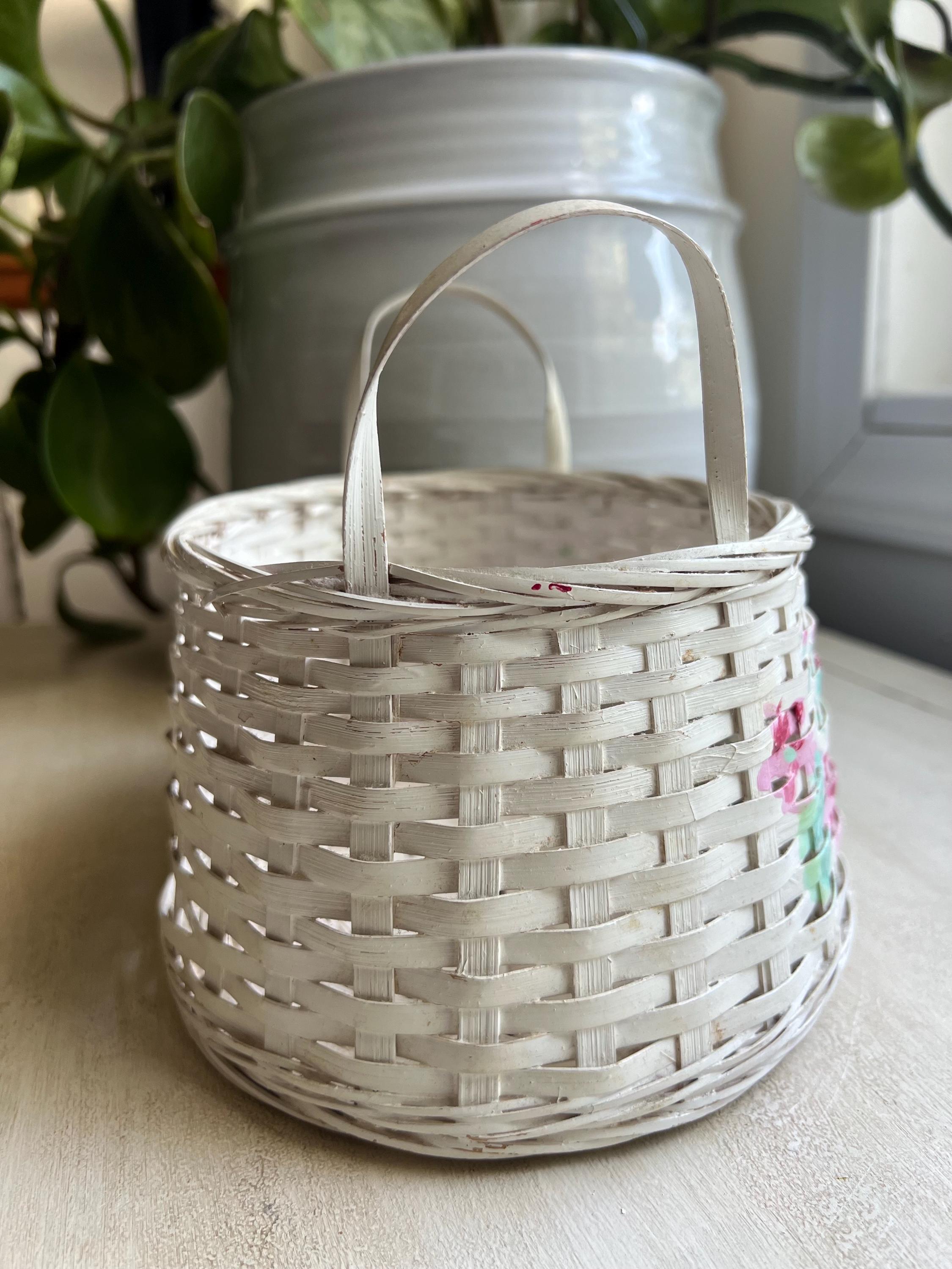 Vintage White Cottagecore Basket / Coquette / Floral / White Wicker ...