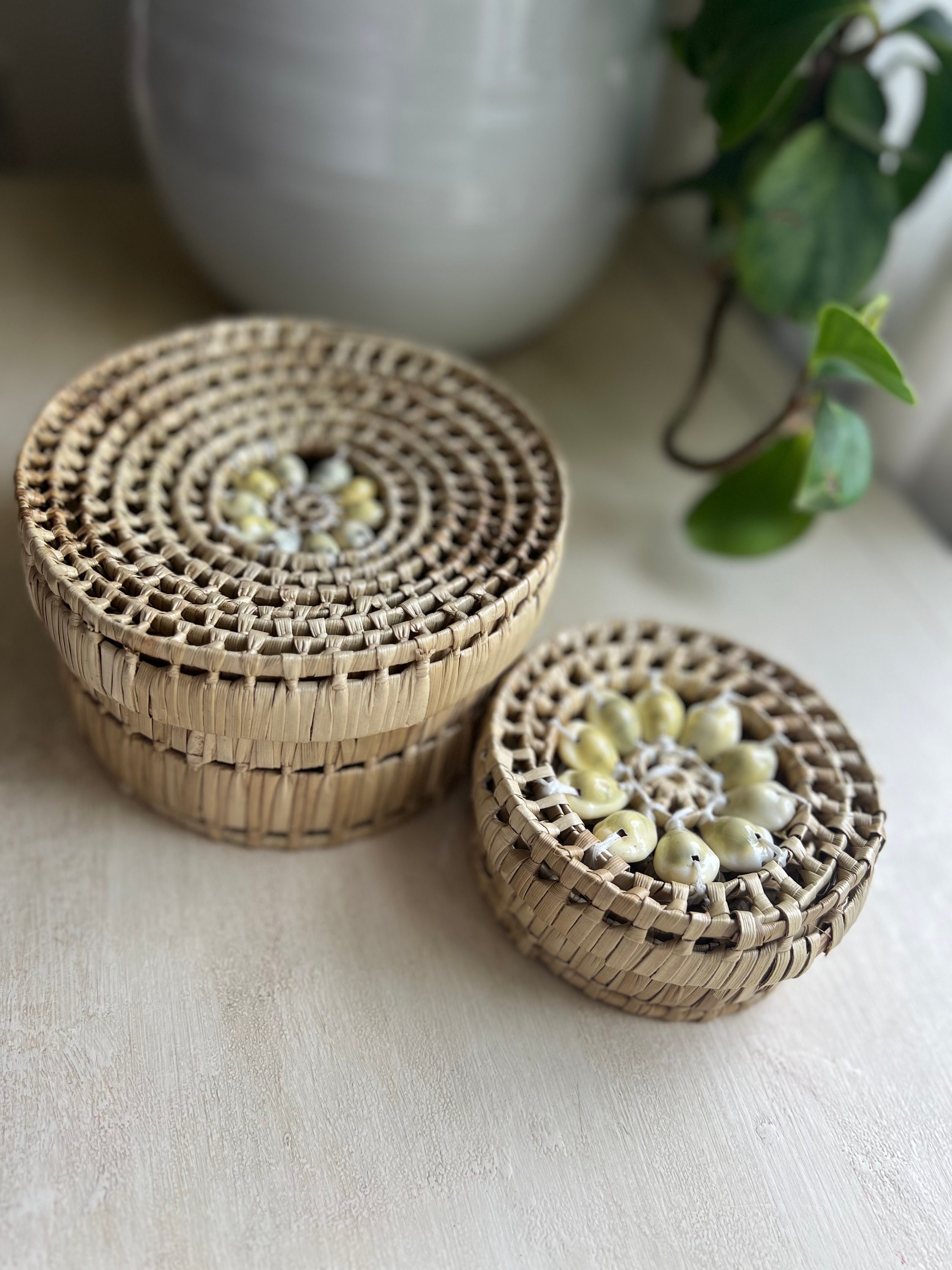 Set of 2 Vintage Wicker Cowrie Shells Woven Sweetgrass Baskets Trinket ...