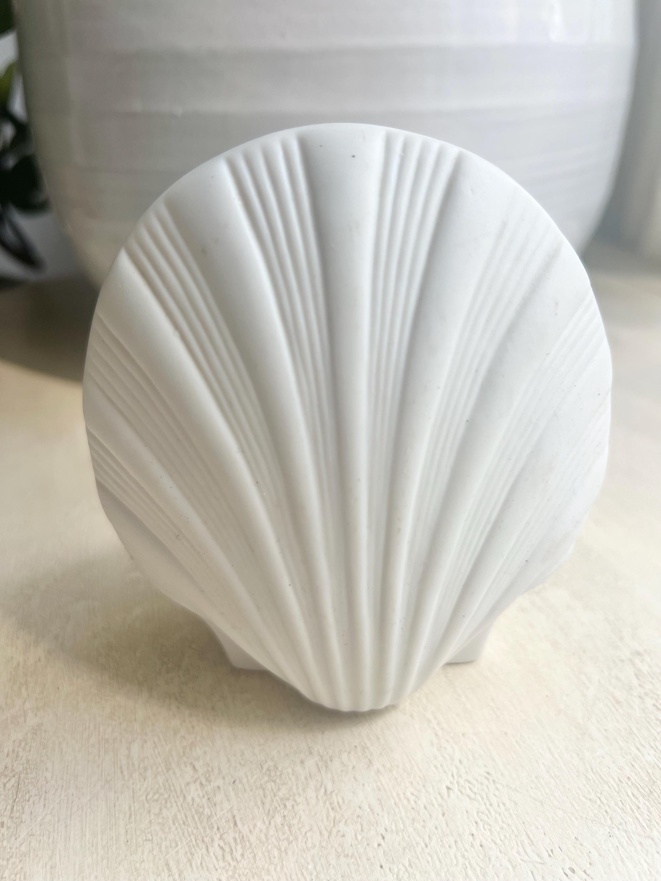 Vintage White Shell Vase / Clam Shell Coastal Vase / Pocket Vase ...