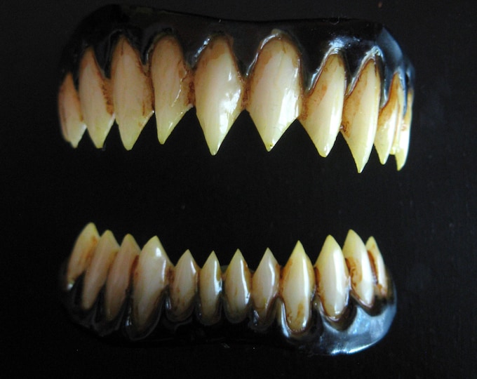 Black Pennywise Teeth Costume Appliance Veneers Dental Distortions 2.0 ...