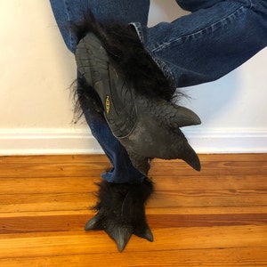 Black Dragon Feet Monster Demon Claws Adult Shoe Covers Halloween ...