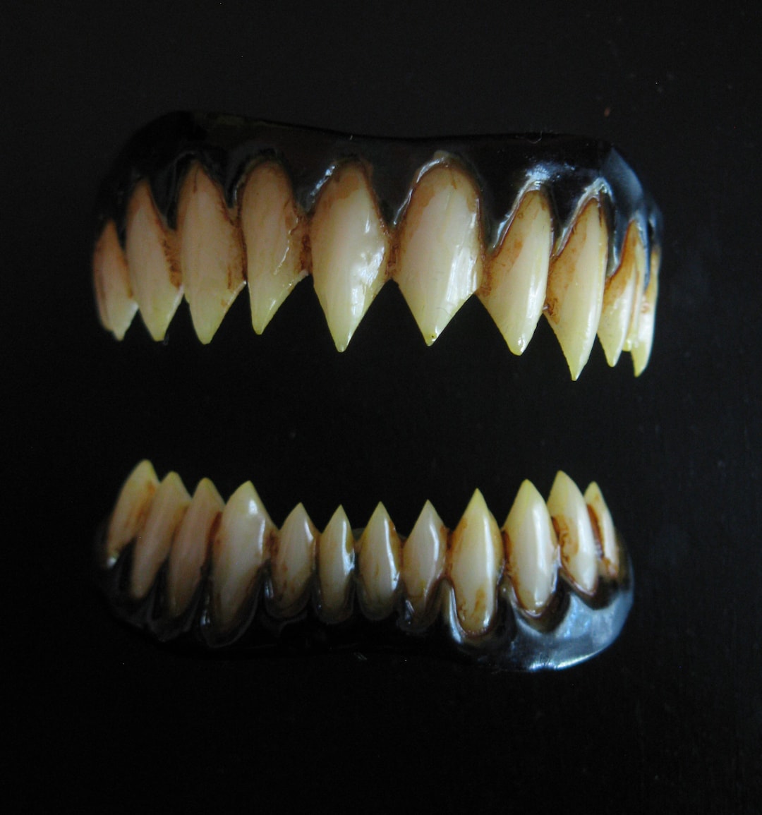 Black Pennywise Teeth Costume Appliance Veneers Dental Distortions 2.0 ...