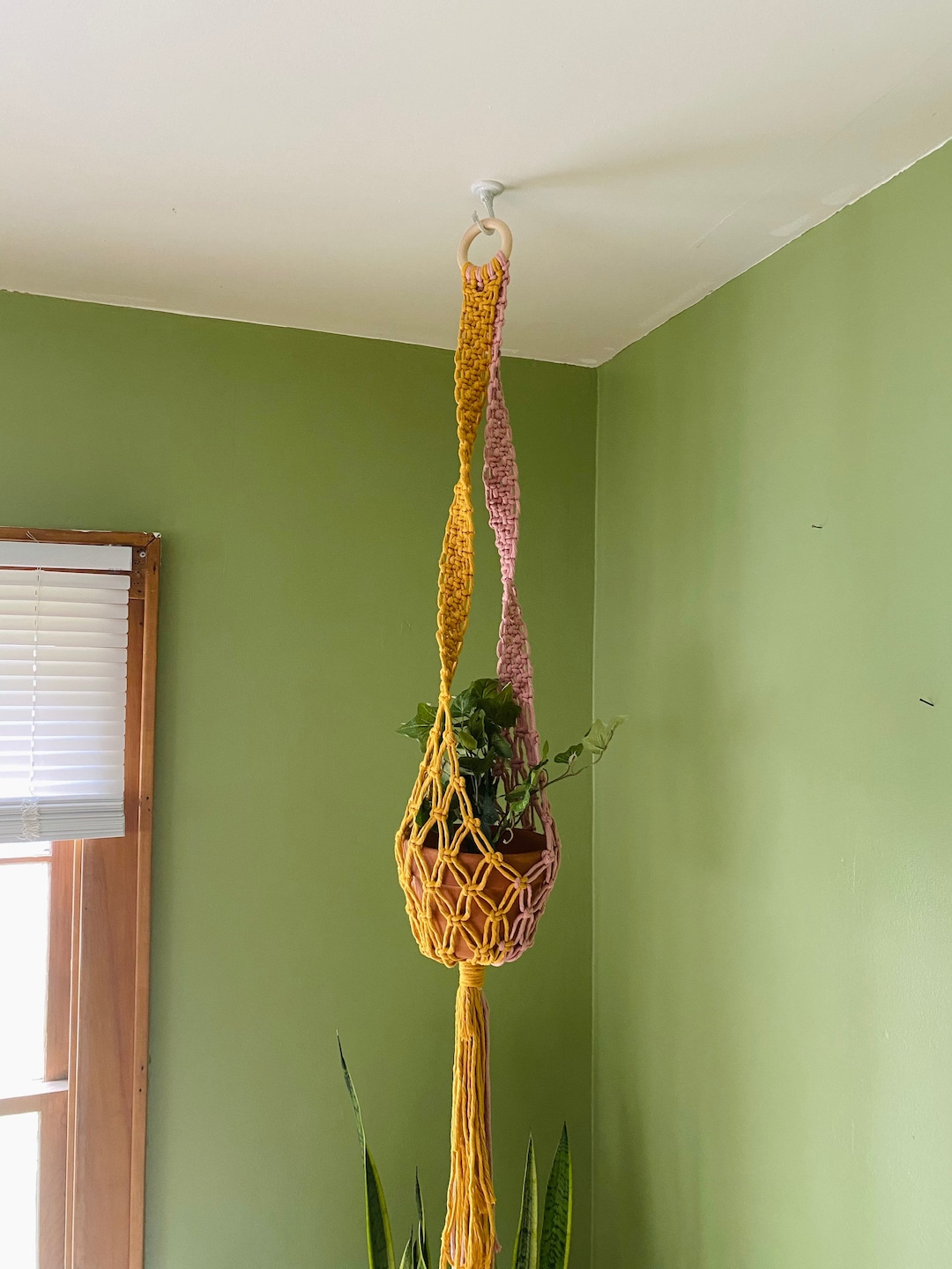 Macrame Plant Hanger- TWISTED - Etsy