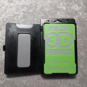 Tri-fold RSA Sucureid and Yubikey 5 NFC (USB-A) Badge Holders (multi ...