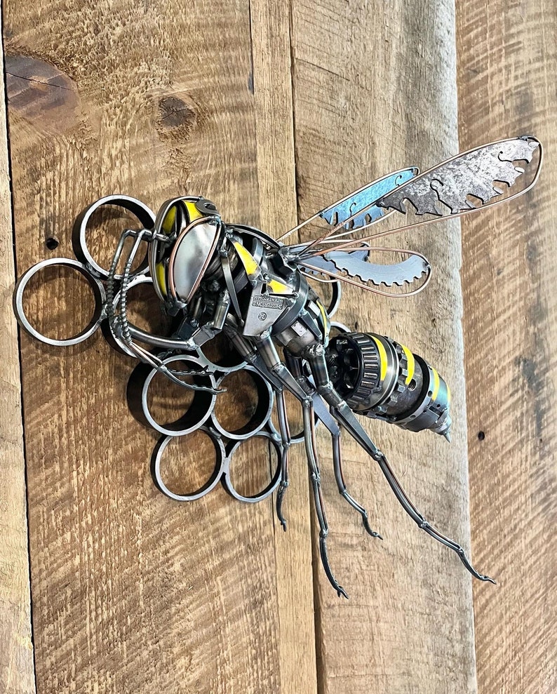 Flying Paper Wasp Metal Sculpture. - Etsy