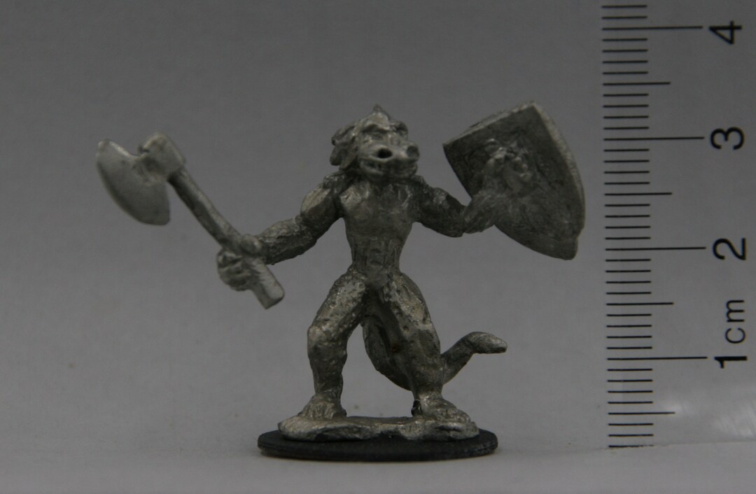 Troglodyte With Axe and Shield Mini, 28mm Scale,tabletop RPG Miniature ...