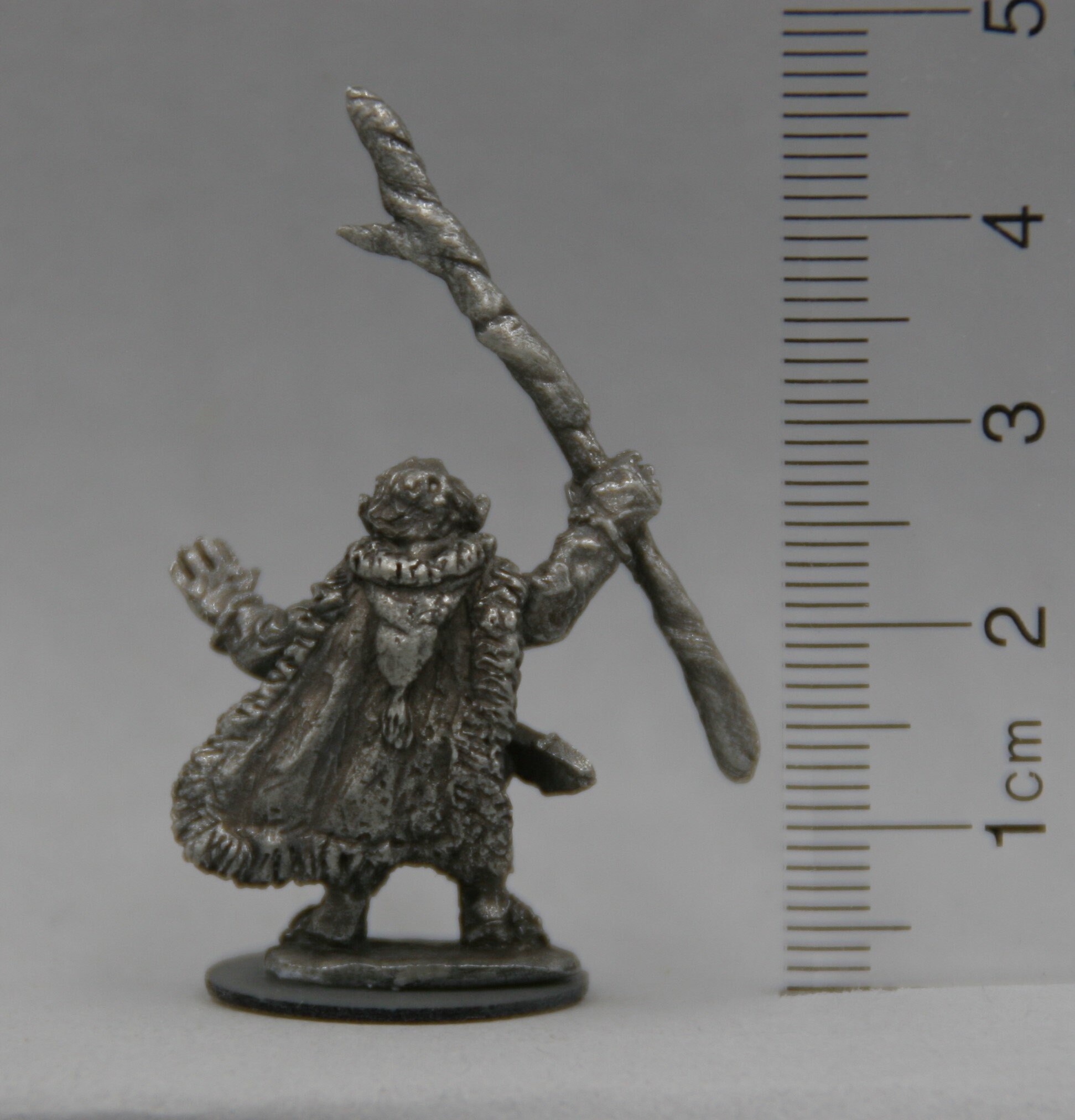 Halfling Druid mini 28mm scaletabletop RPG miniature D&D | Etsy