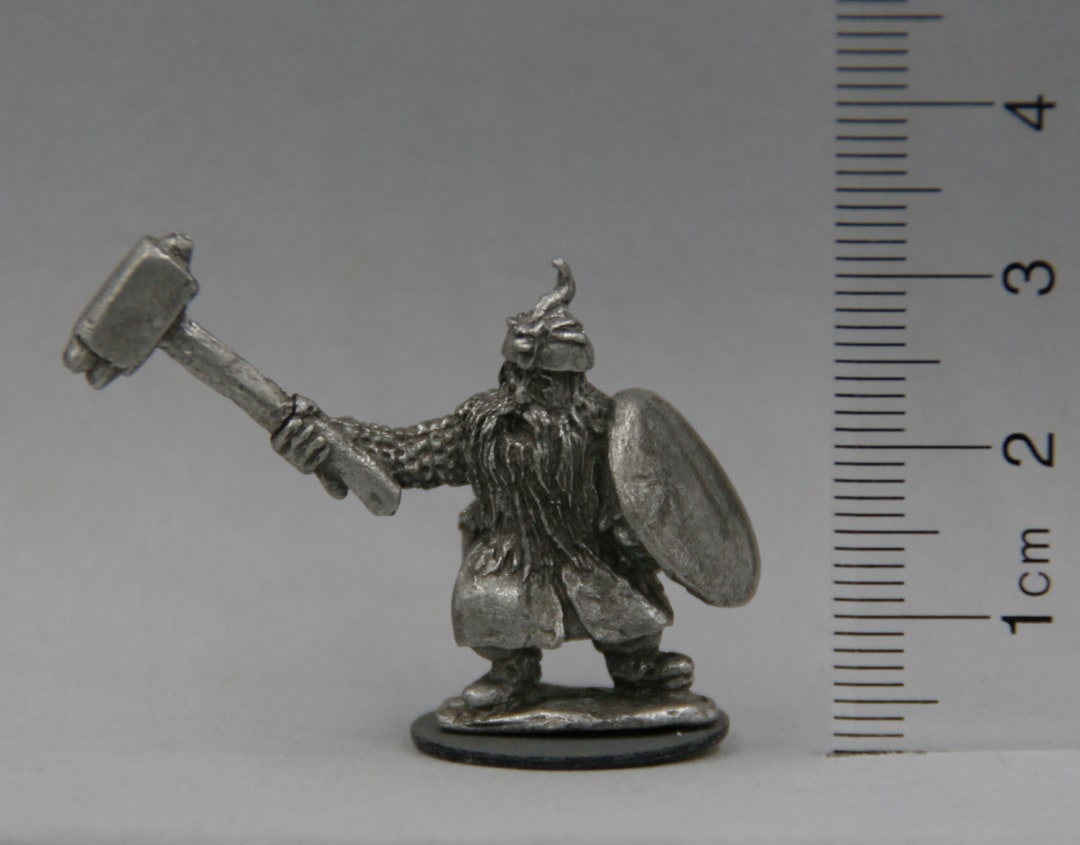 Dwarf Cleric With Warhammer and Shield Unpainted Mini, 28mm Scale,tabletop RPG Miniature, D&D ...