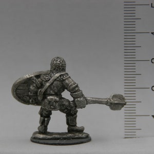 Human Cleric in Chain With Mace, Shield Unpainted Mini, 28mm Scale ...
