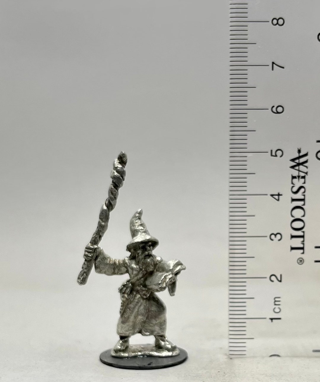 Wizard With Spell Book and Staff Mini, 28mm Scale,tabletop RPG ...