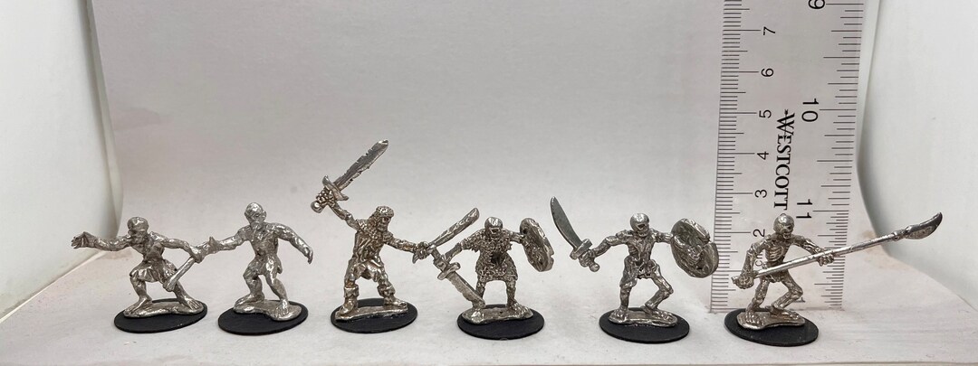 Undead Group One With Four Different 28 Mm Skeletons and Two Different ...