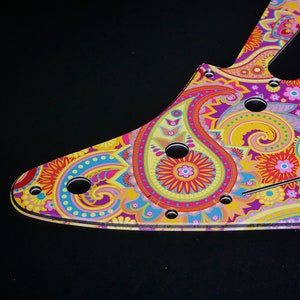 Fender Strat Pickguard Paisley 1 Custom Pickguard Graphic Stormguitar ...