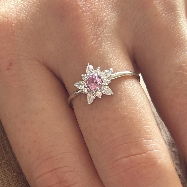 Diamond Flower Ring - Etsy