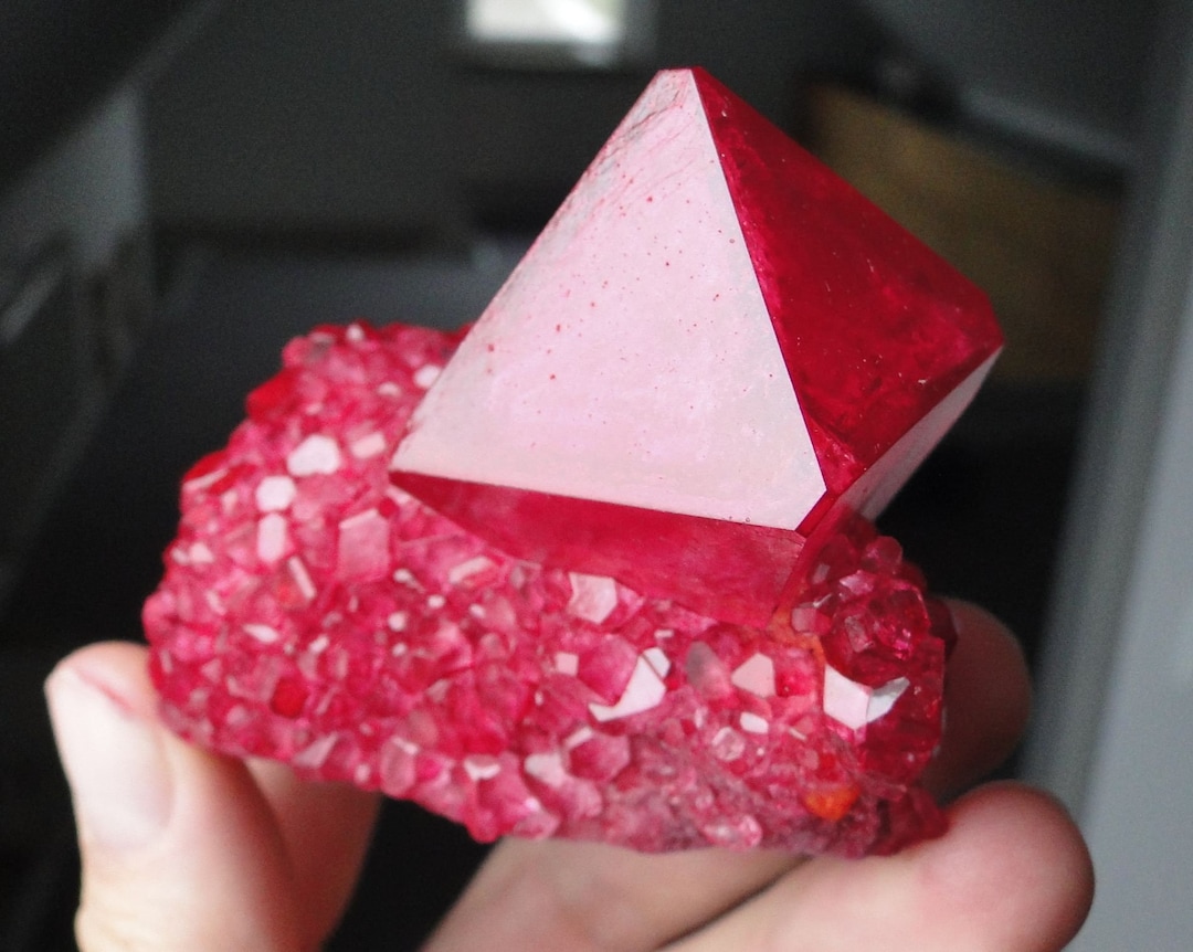 NEW Amazing - Top Luster Strawberry Red ALUNITE Crystal on MATRIX From ...
