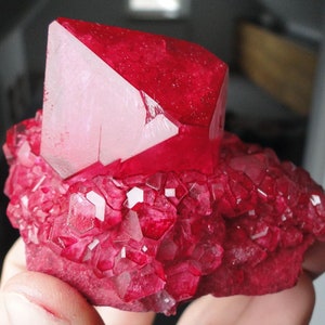 NEW Amazing - Top Luster Strawberry Red ALUNITE Crystal on MATRIX From ...
