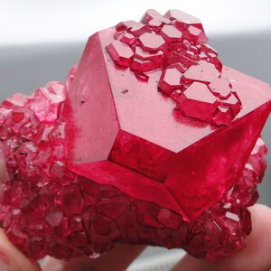 NEW Amazing - Top Luster Strawberry Red ALUNITE Crystal on MATRIX From ...