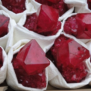 NEW Amazing - Top Luster Strawberry Red ALUNITE Crystal on MATRIX From ...