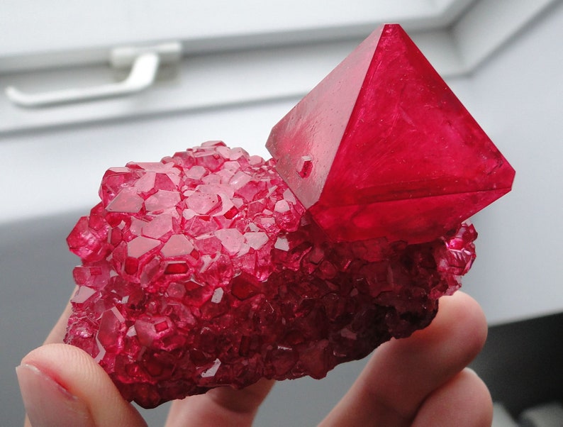 NEW Amazing - Top Luster Strawberry Red ALUNITE Crystal on MATRIX From ...
