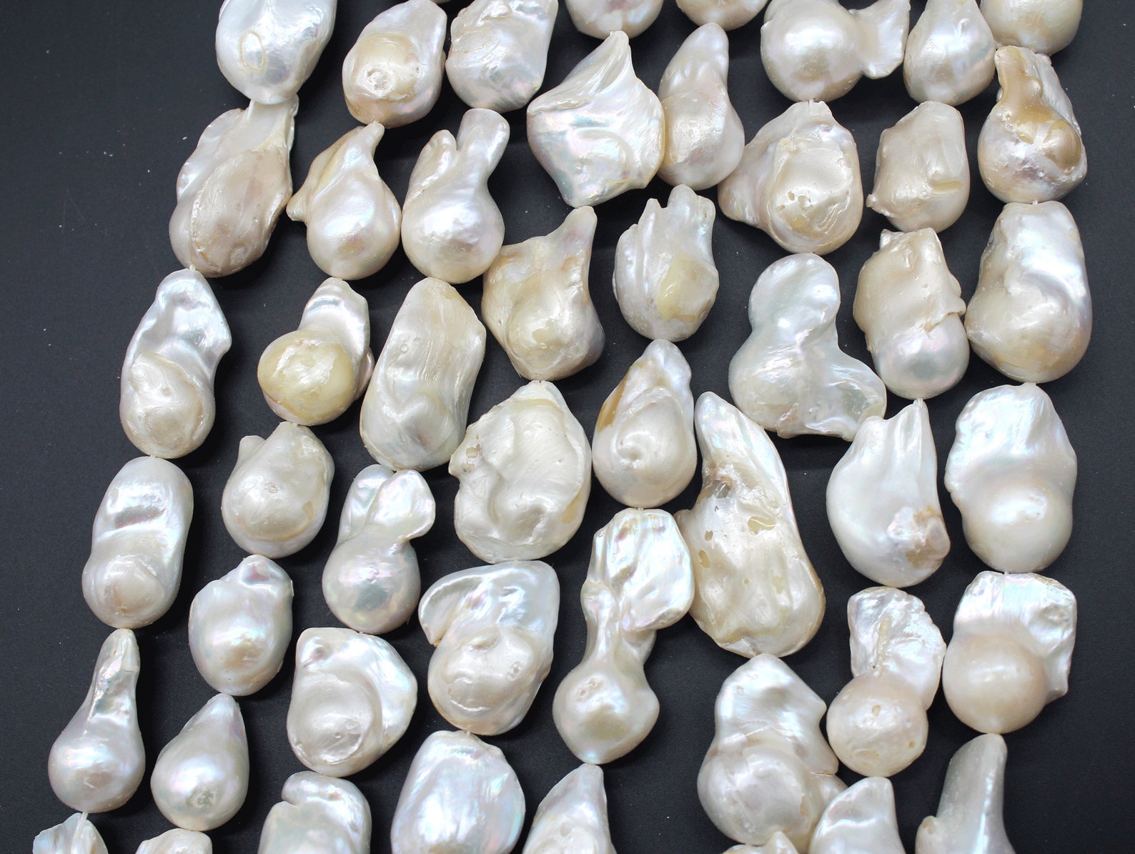 14-16x20-25mm Natural White Nucleated Pearls,irregular Baroque Pearls ...