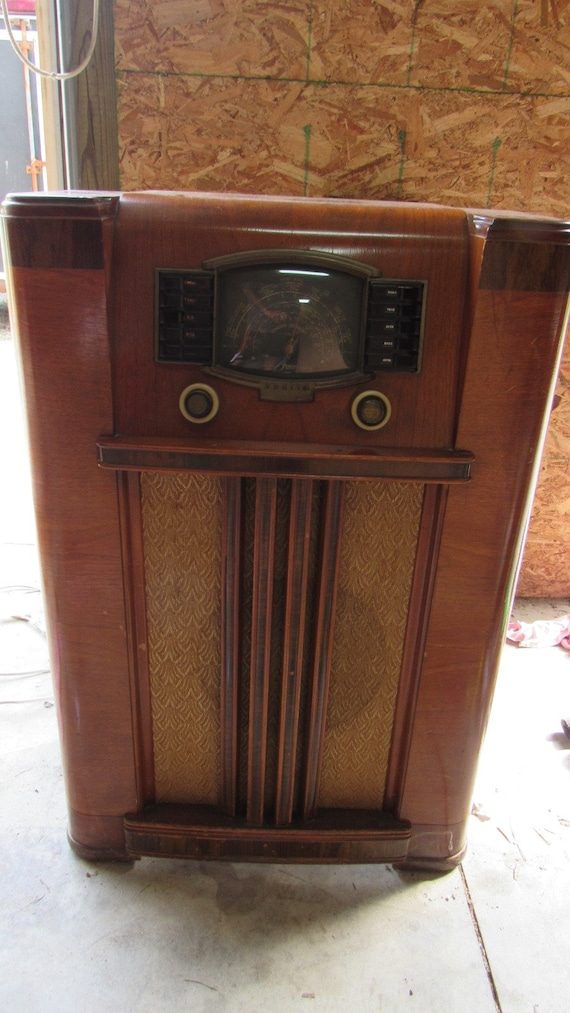 Antique Radio Console