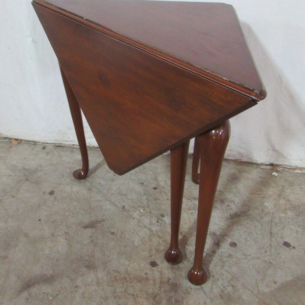 Triangle Table - Etsy