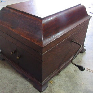 Victor Oak Victrola Music Box Antique Collectible Vintage - Etsy