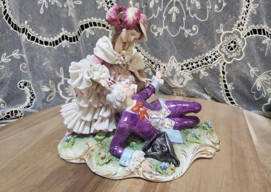Capodimonte CAPPE Figurine - Etsy