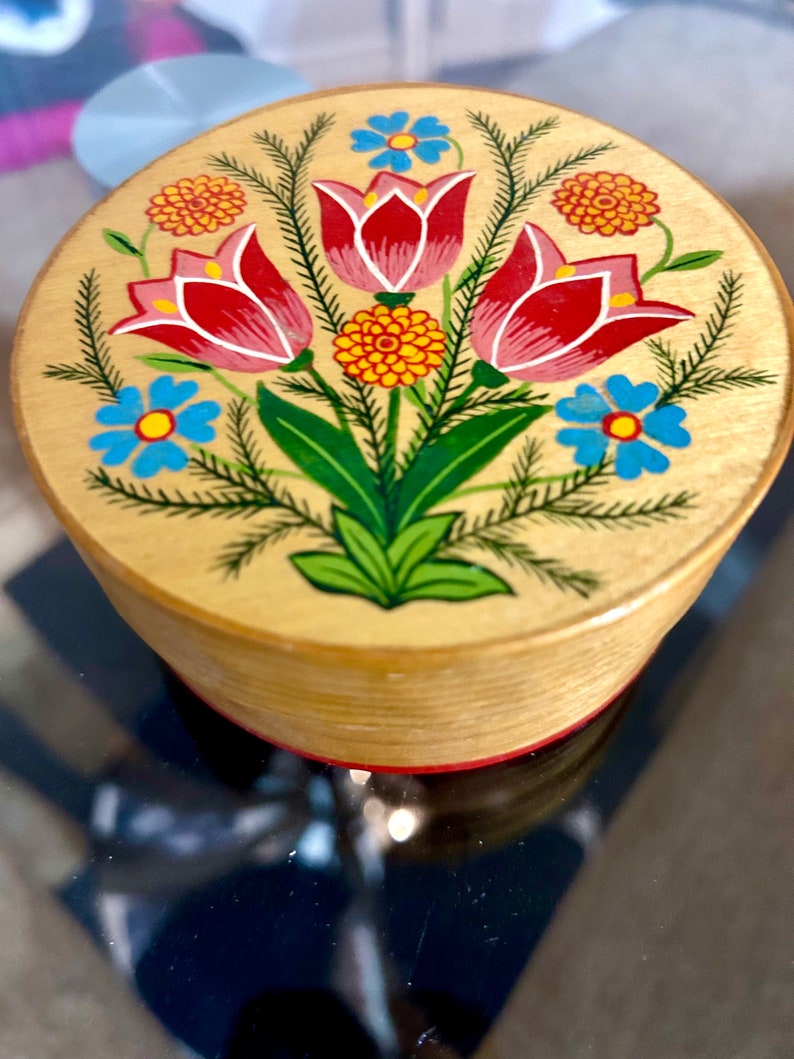 Adorable Hand Painted in Switzerland Folk Art Inspired Wood Trinket Box ...