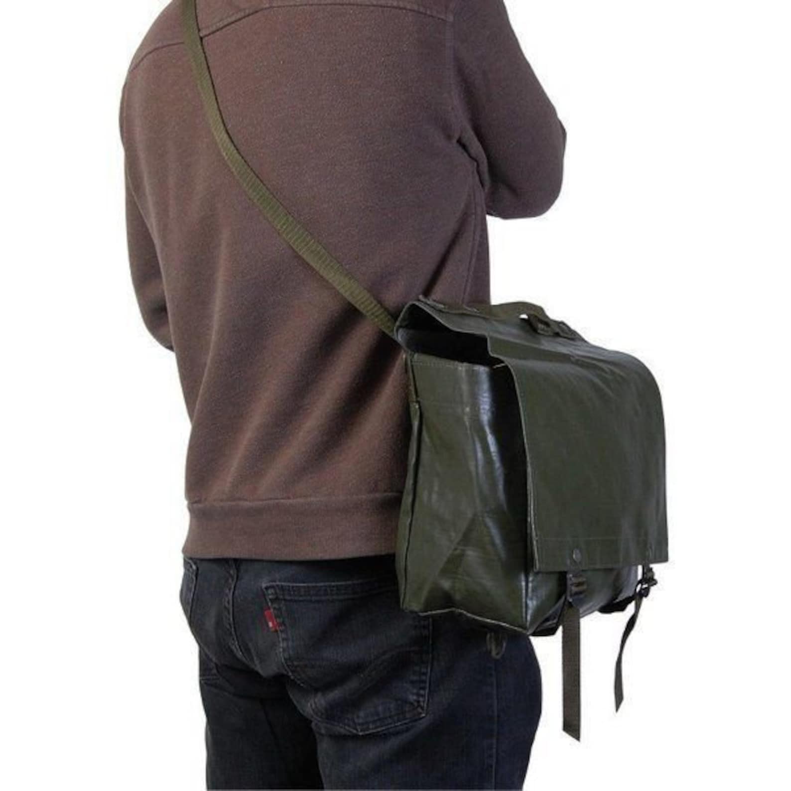 Czech M85 Military Surplus Shoulder Bag: Water-resistant Gas Mask Bag ...