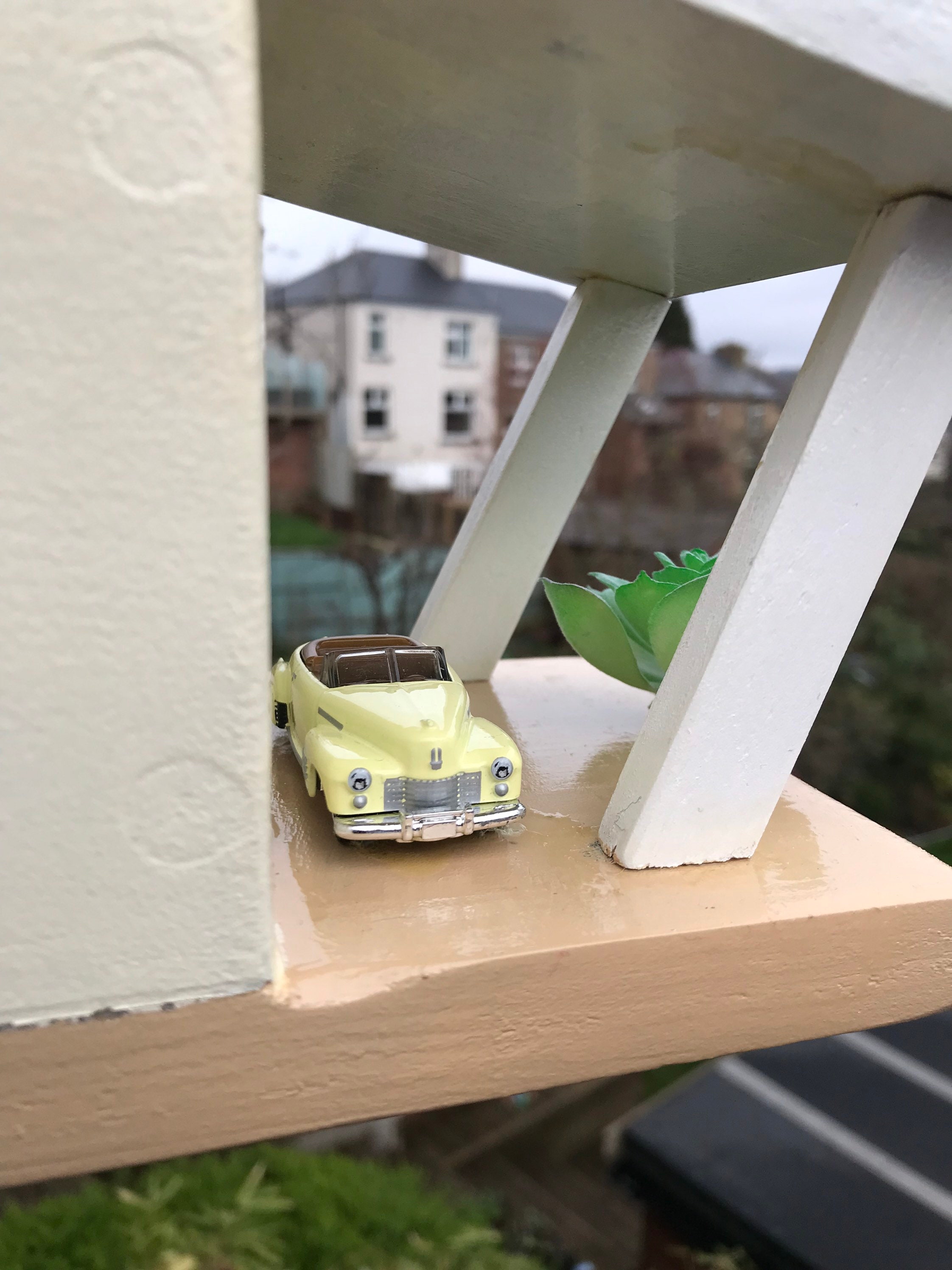 Mid-century Modern Palm Springs Style Birdhouse With a Laser Cut Screen ...