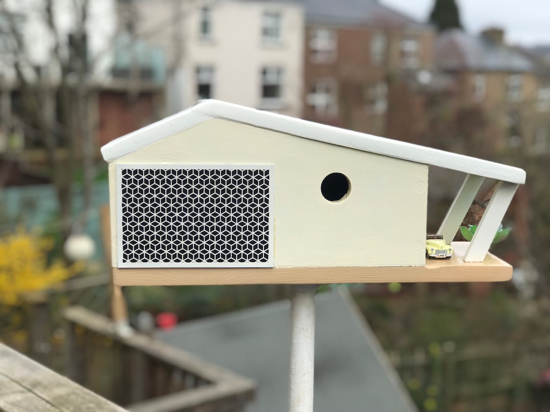 Mid-century Modern Palm Springs Style Birdhouse With a Laser Cut Screen ...