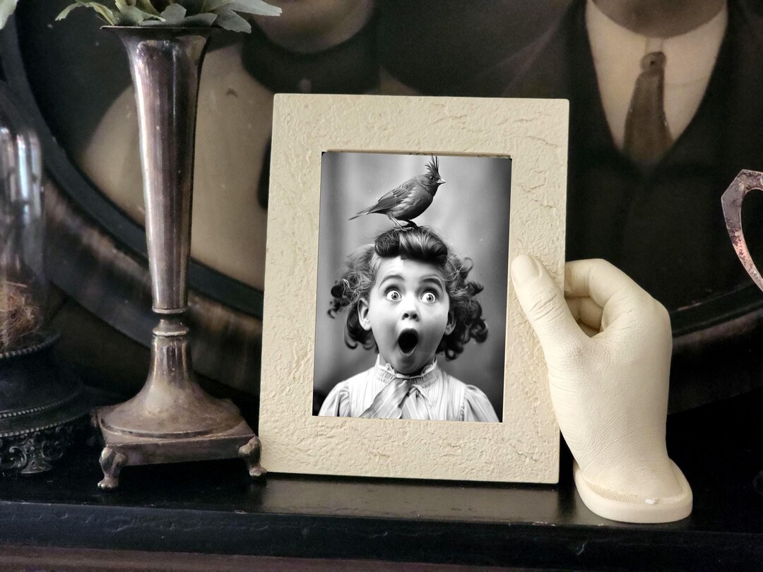 Vintage Human Hand With Picture Frame , Hand, Whimsical, Hand Holding ...