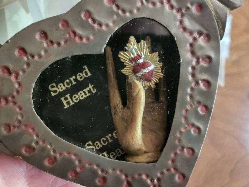 Sacred Heart Reliquary Tin Nicho Milagro Wooden Hand - Etsy