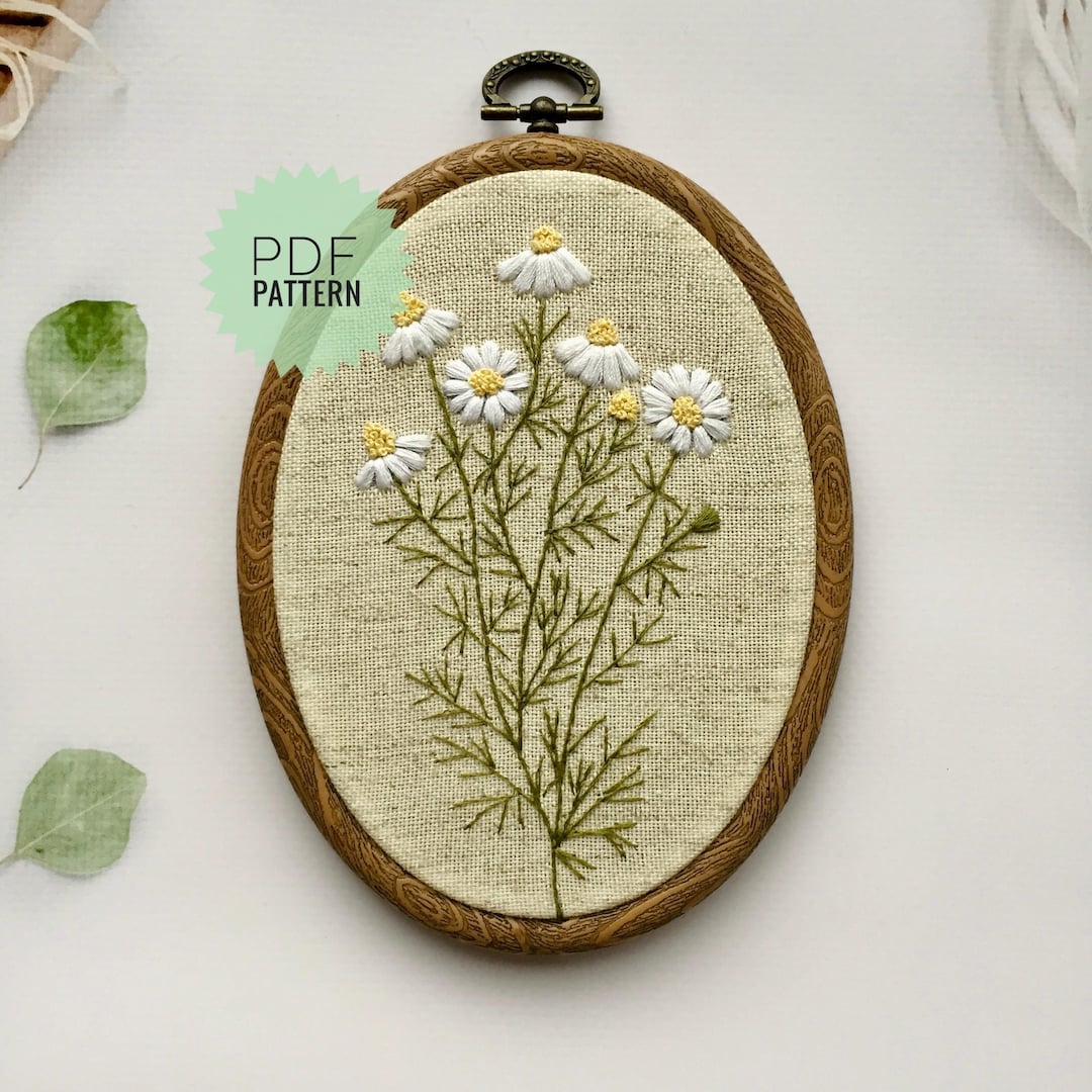 Daisy Embroidery Pattern DIY Botanical Art, Vintage Style White ...