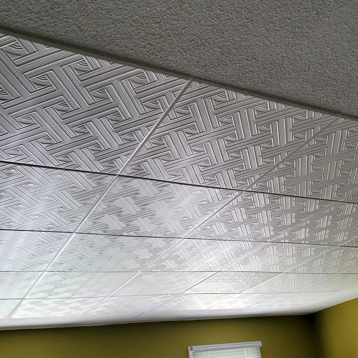 STYRO PRO Polystyrene Ceiling Tiles - Glue up Over Popcorn Ceiling ...